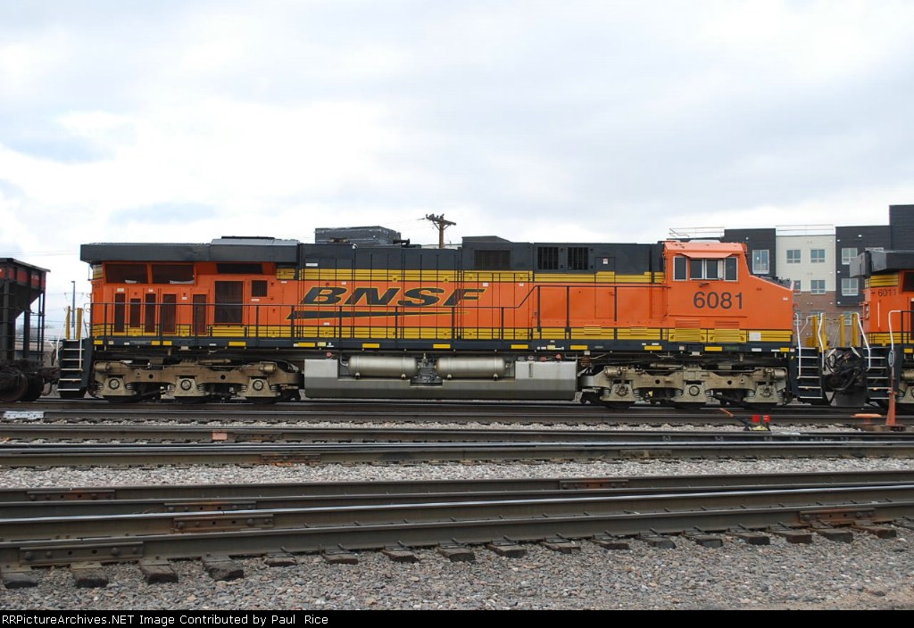 BNSF 6081